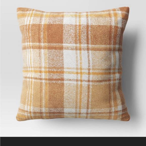 Threshold | Bedding | Threshold Oversized Raised Striped Boucle Plaid ...